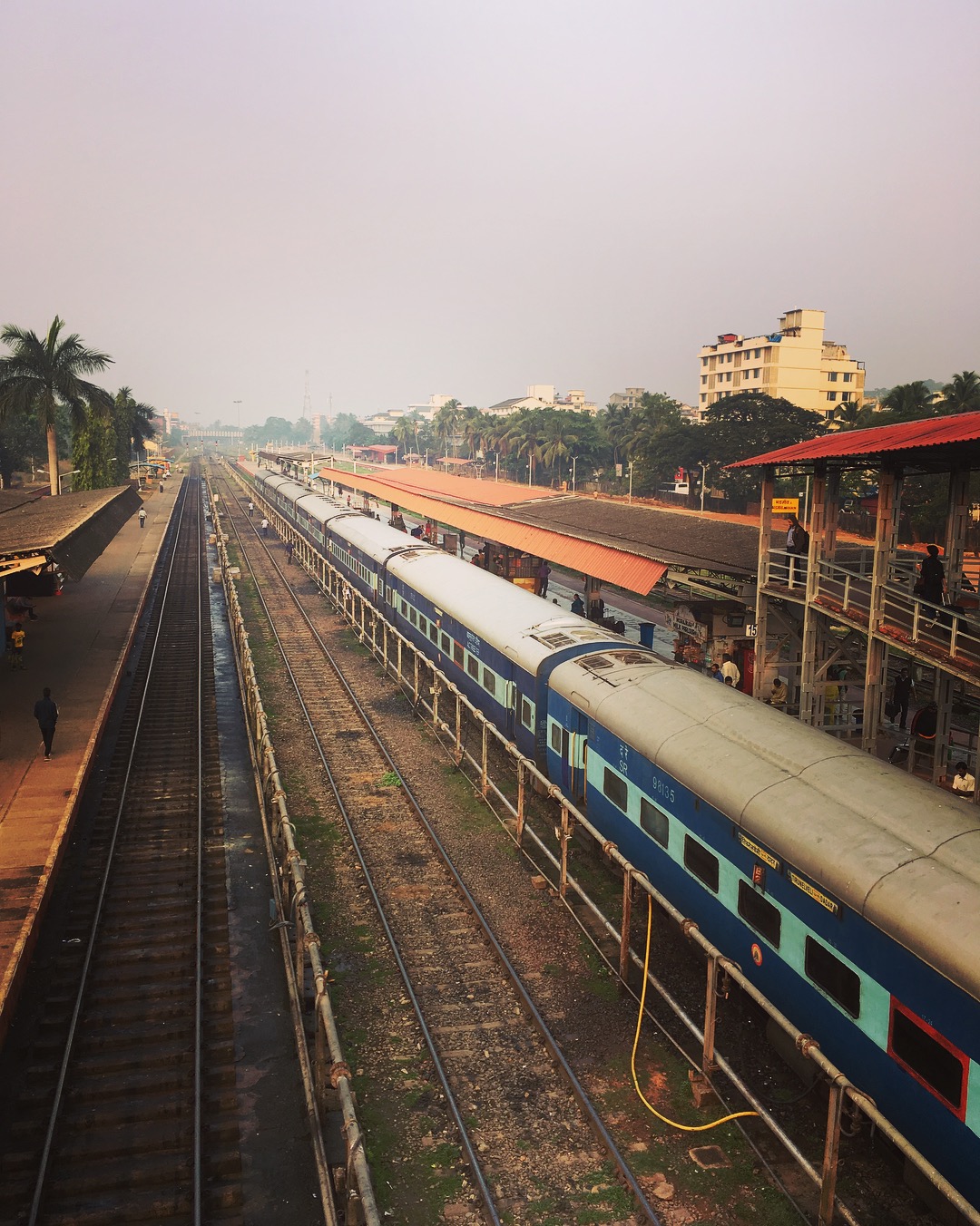 Tinza’s Tiddley-Bits: {postcards from India-overnight train to Goa}