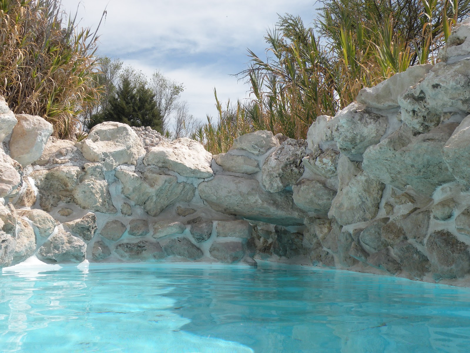 Merry Widow: Escondido Place