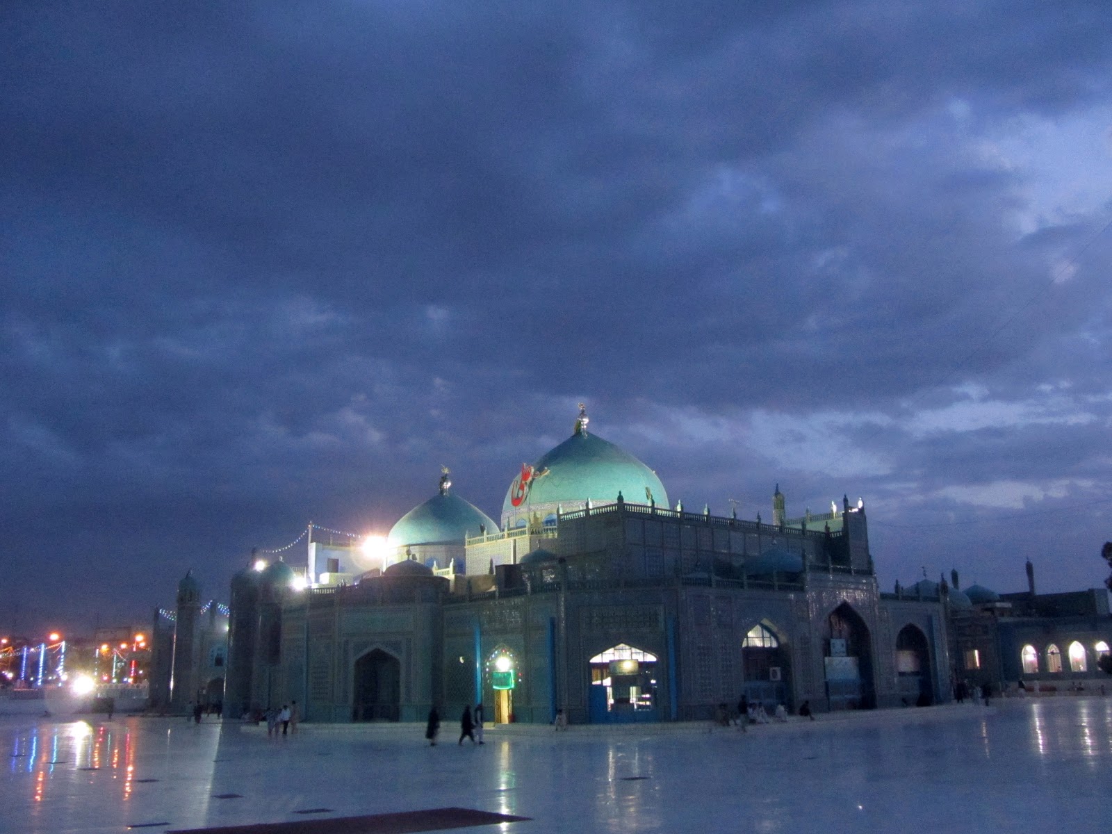 Les M&M's: Postcard from Afghanistan