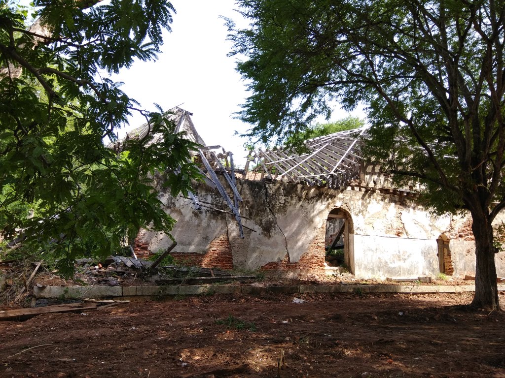 Tamilnadu Tourism: Eraniel Palace Ruins, Eraniel, Kanyakumari