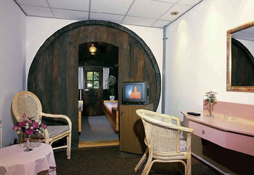 10 Unique Hotels that build from Recycled Materials | Free unique Info