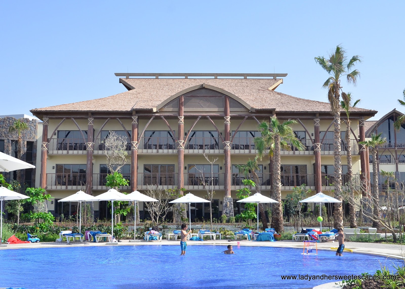 Daycation Brunch in Lapita Hotel | Lady & her Sweet Escapes