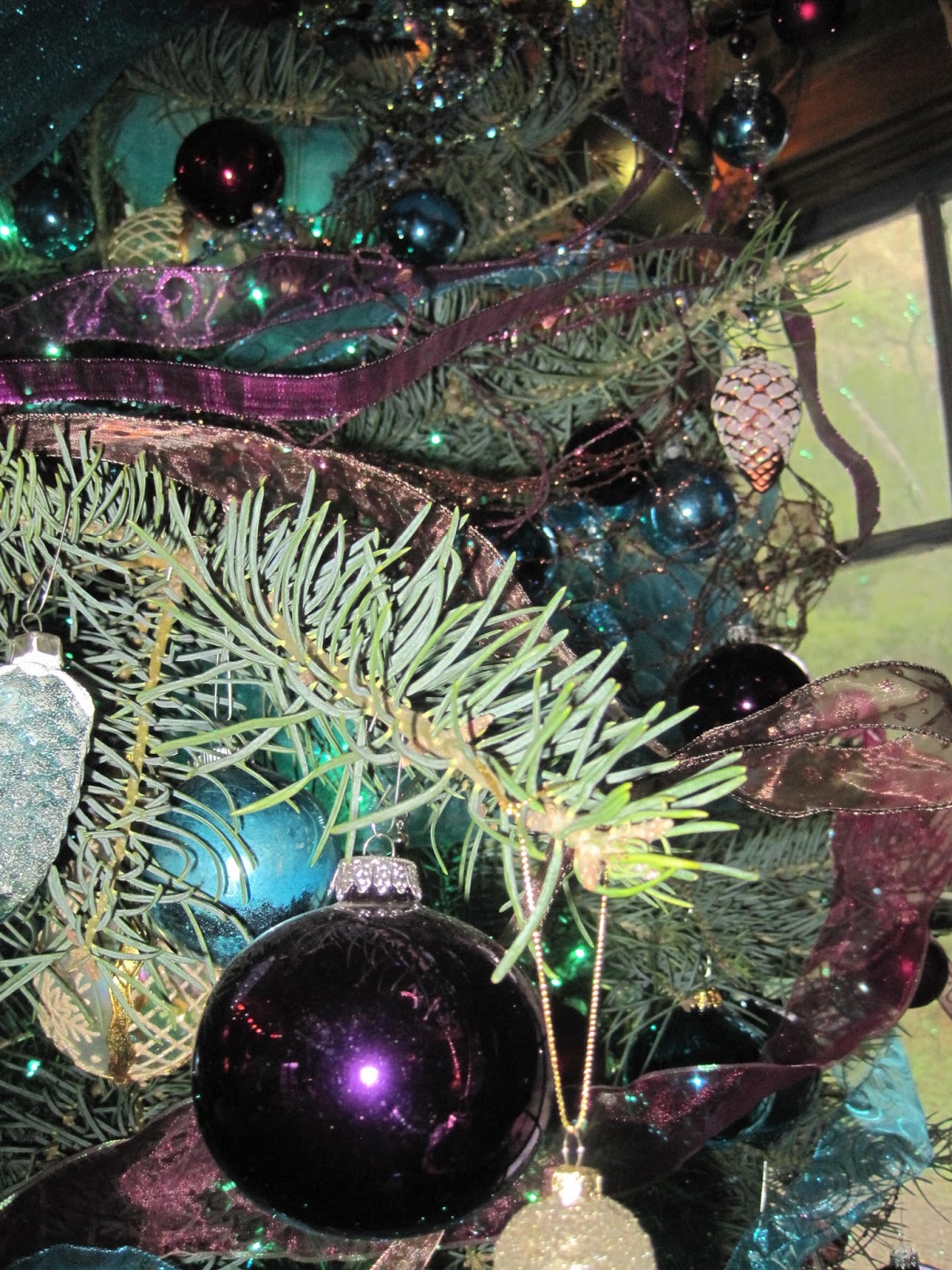 THE ART OF JUNE: OUR HOLIDAY SEASON...