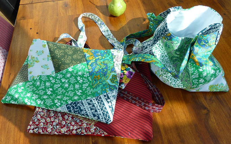 LinsArt: Crazy Patchwork Peg Bags