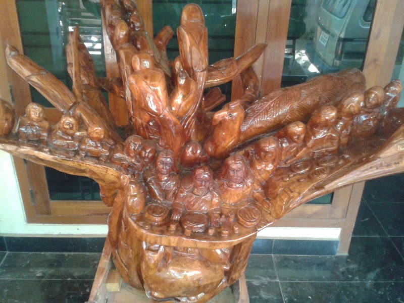 Sharon Wooden Root Carving Designs - Wood Design Ideas