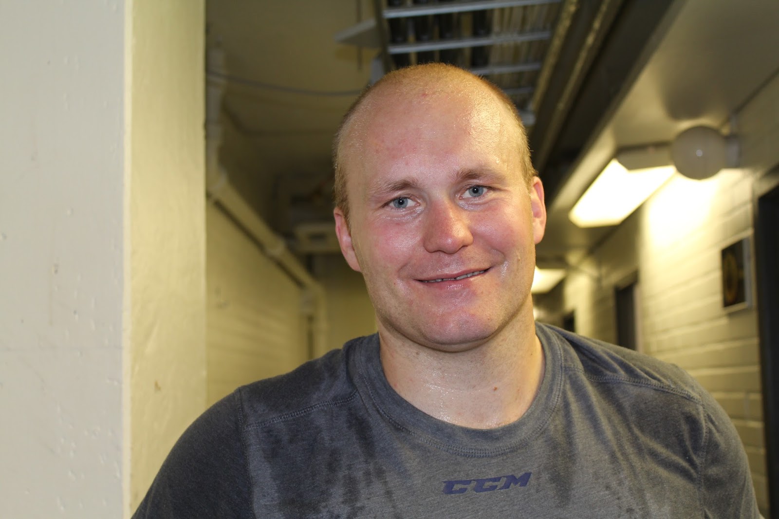 Hockey - med Marie Hallman: "Jag har aldrig varit en som håller på med ...