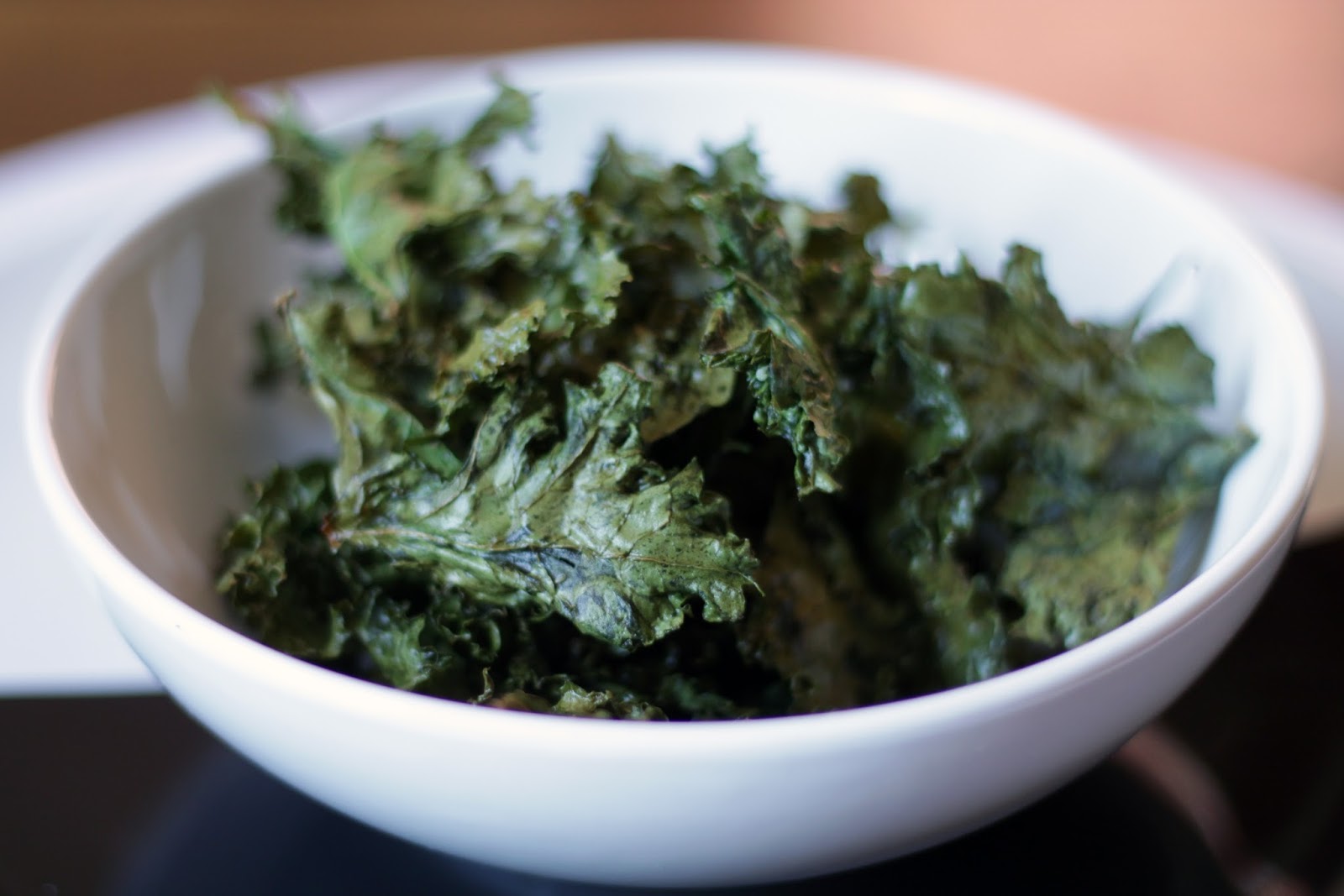 L'Indispensabile Cucina Mobile: KALE CHIPS OVVERO CHIPS DI CAVOLO RICCIO
