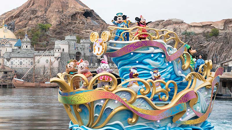 Traveling with Segara Tours: Wahana Disneysea Jepang