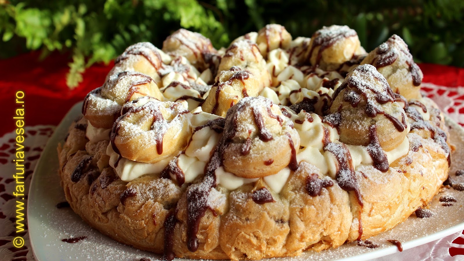 Farfuria vesela: Tort Profiterol