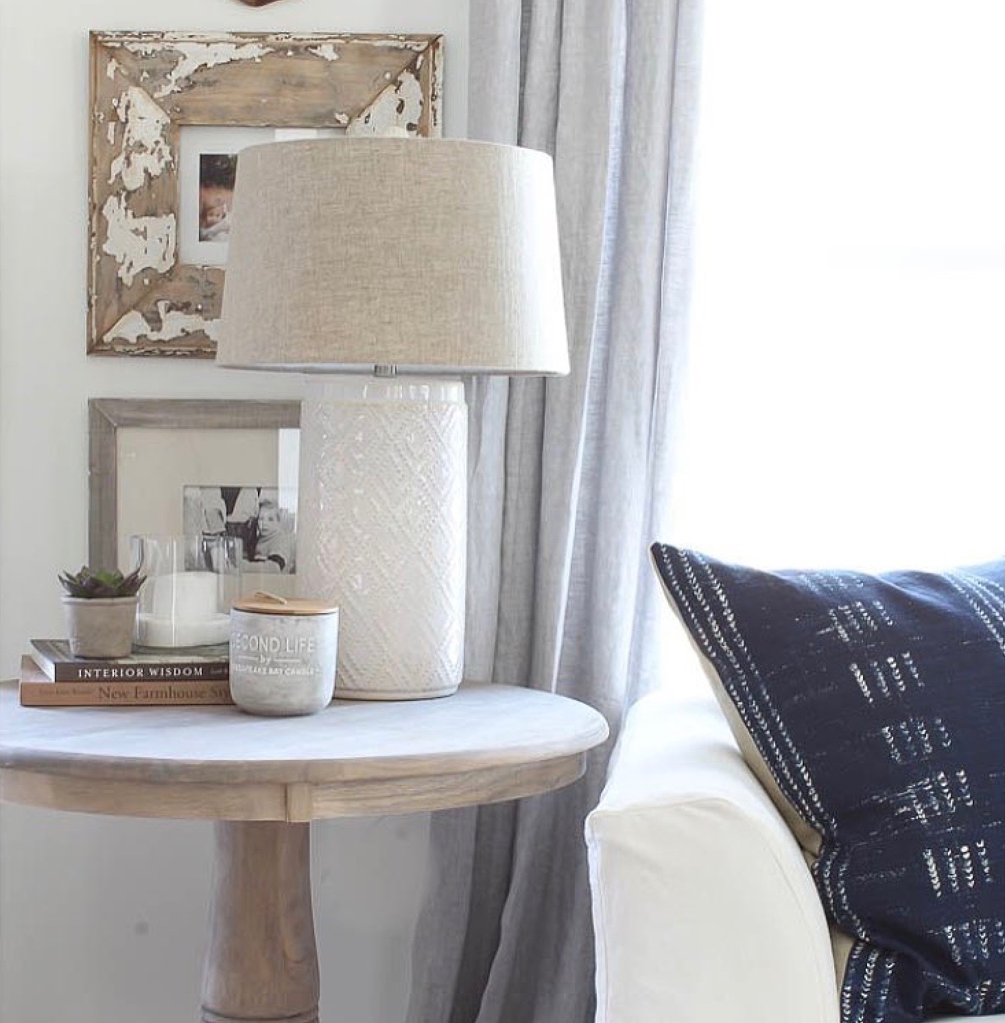 from Gardners 2 Bergers: Farmhouse Style Side Table