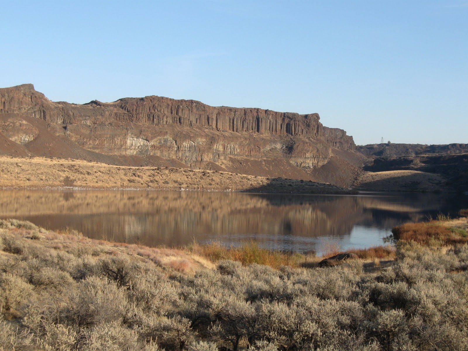 High Country Cache: Still Waiting for Snow -- A Great Hike to Dusty Lake