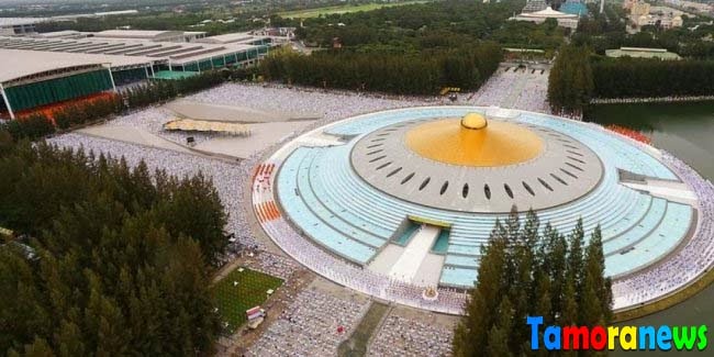 Bentuk kuil Buddha ini menyerupai UFO!