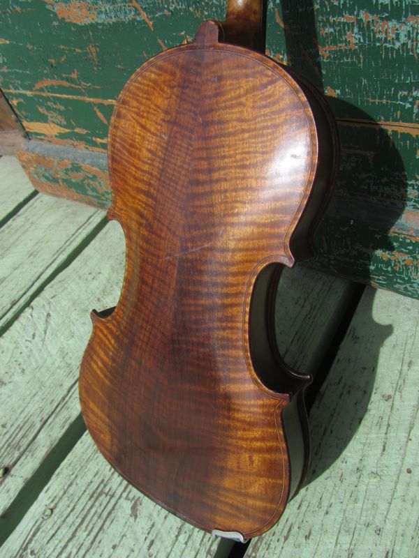 c.1922 L.V. Baker 4/4 Walnut-back Violin