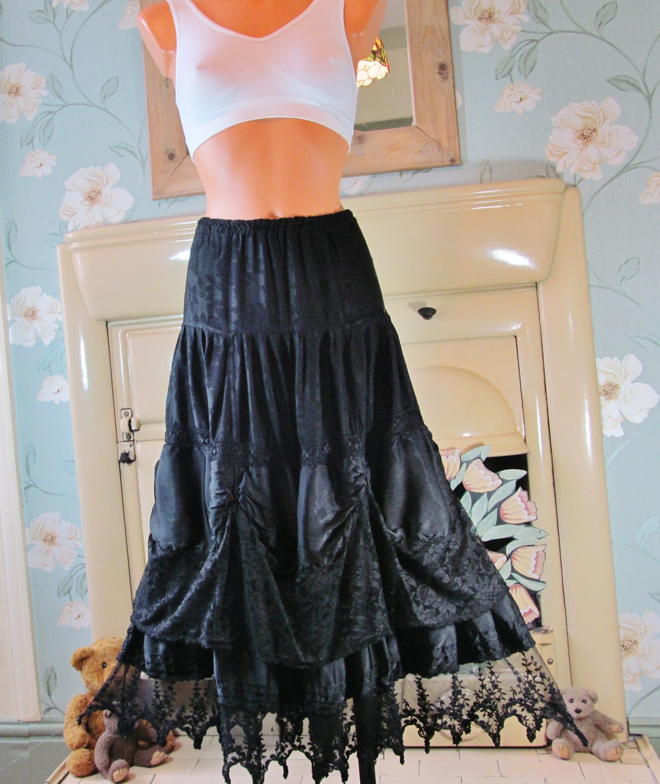 Vintage black hippie boho steampunk goth cosplay lace 4 tier skirt 26 ...