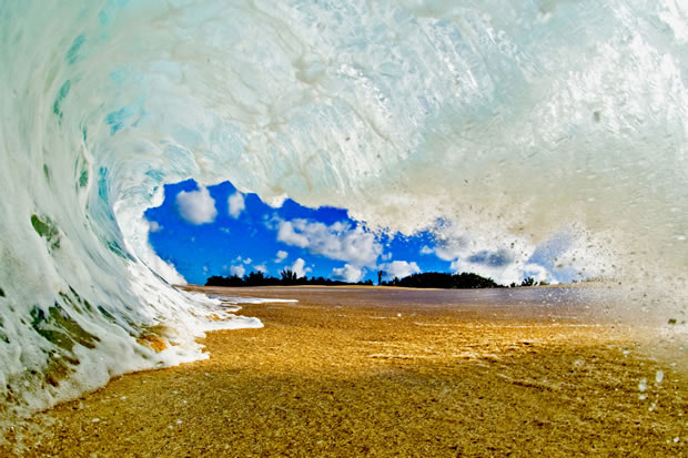 The Flying Tortoise: Hawaii Based Clark Little Photographs Very Big ...