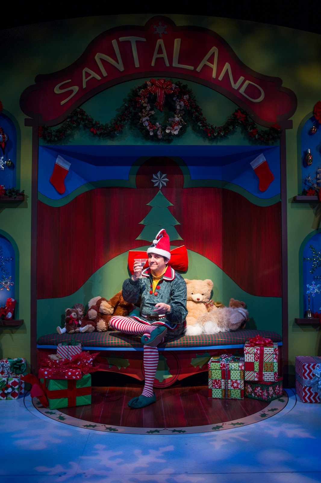 Holiday Date Night at The Santaland Diaries #Denver - Building Our Story