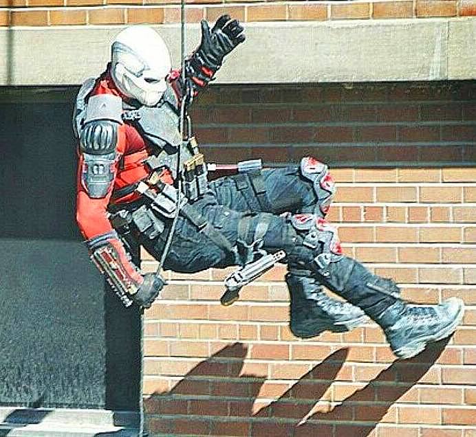 SNEAK PEEK : "Suicide Squad" - 'Deadshot' Set Footage