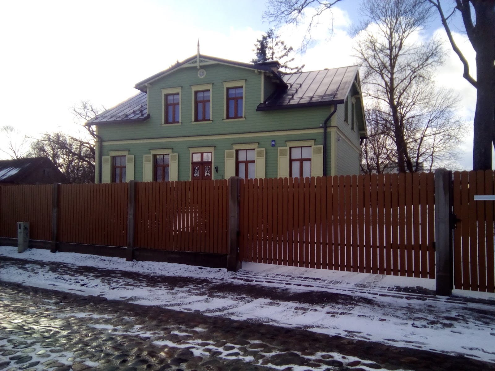 SB krikumi: 5. sērija: Balasta dambis