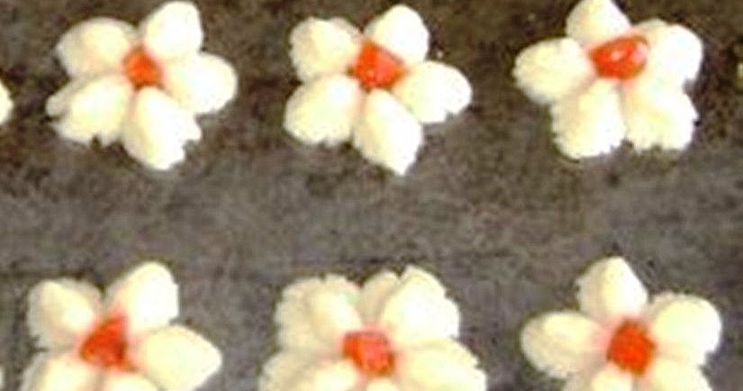 FUN FOOD: Easy Shortbread Cookie Recipe ~ Flower Cookies