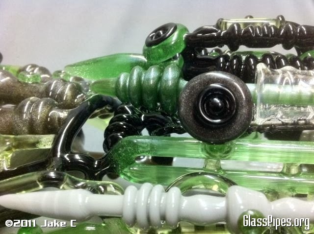 Passion for Pot: Fully wearable and functional bionic arm pipe!!!