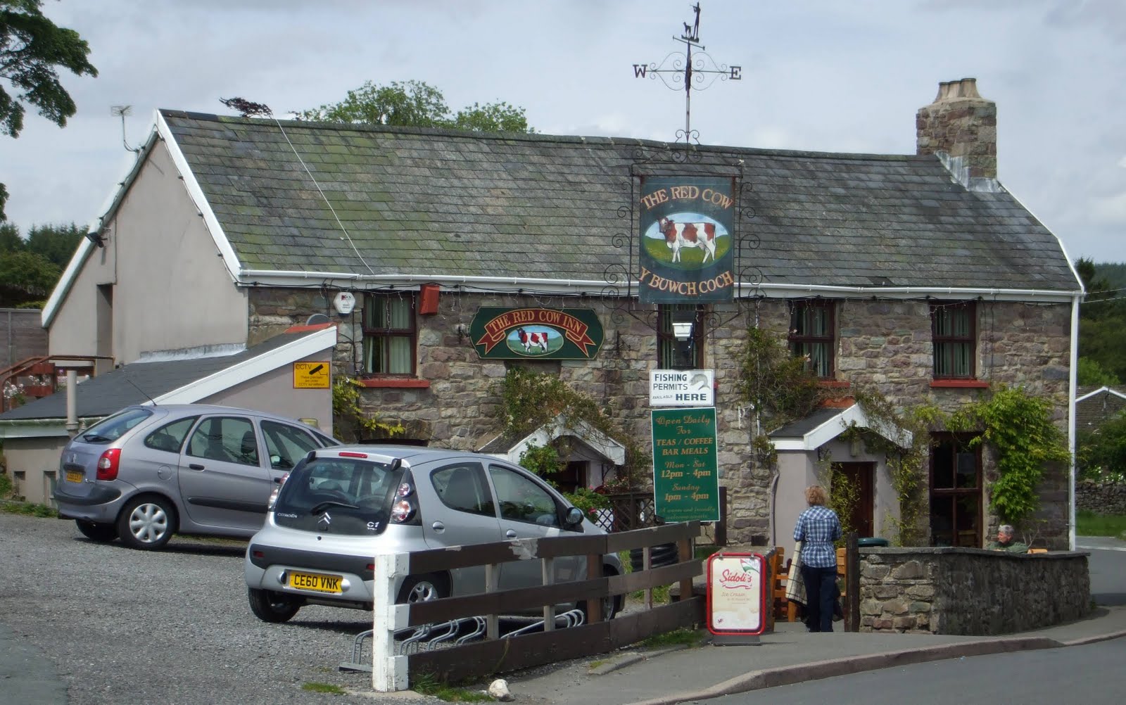 Brew Wales: The Red Cow, Pontiscill