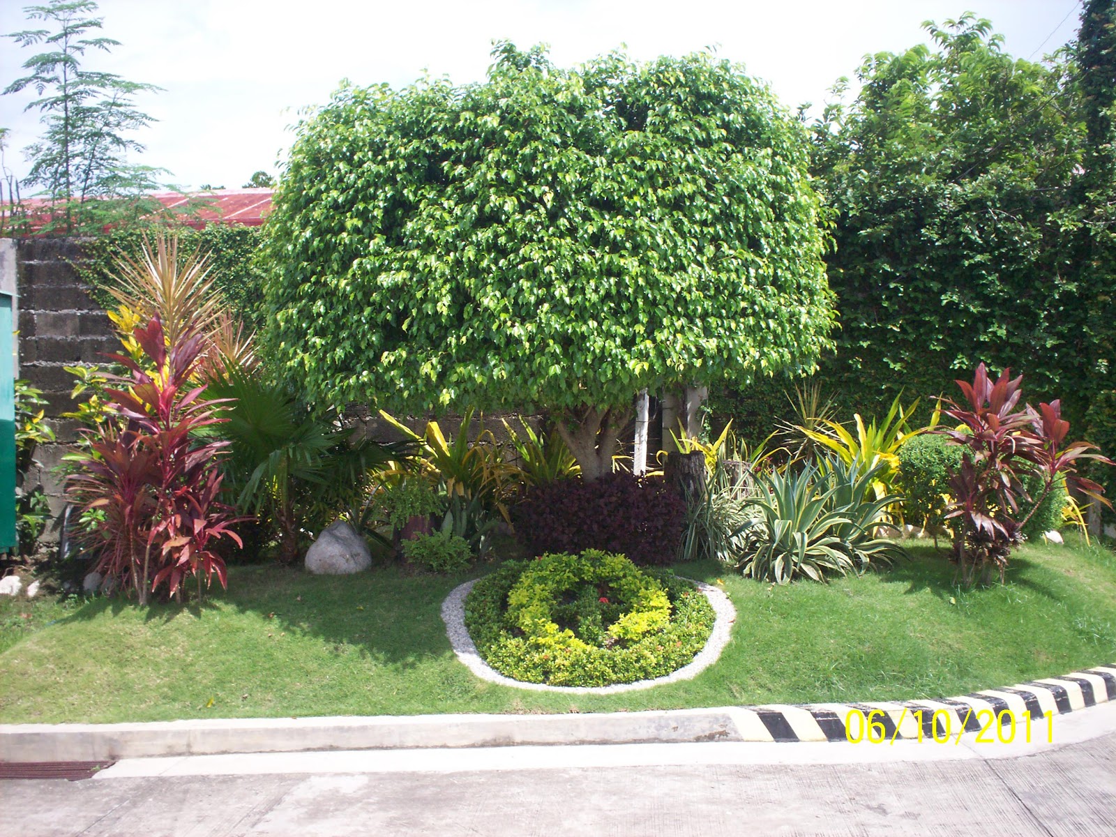 Holy Gardens Memorial Park Group Best: Site Pictures
