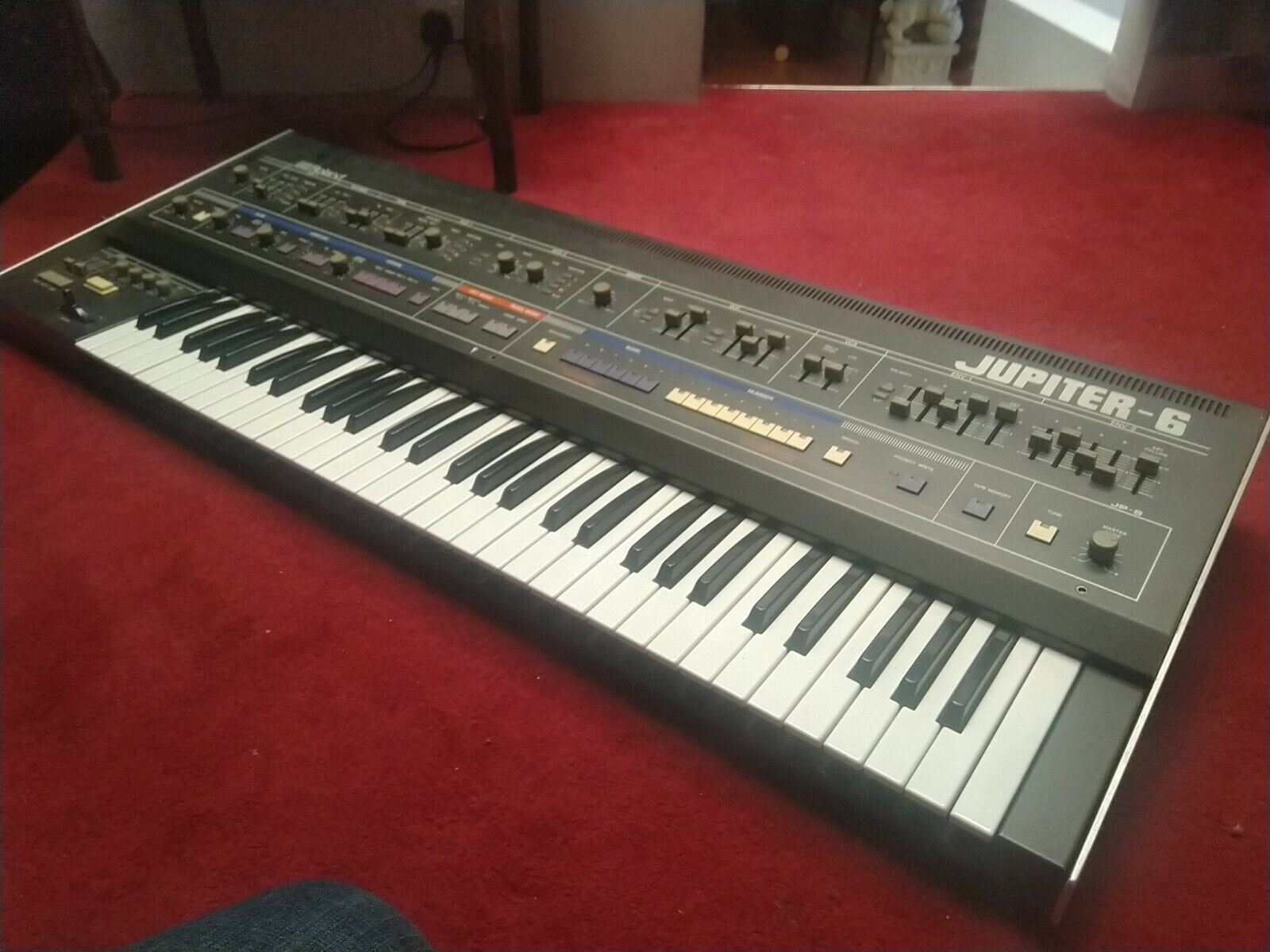 MATRIXSYNTH: Roland Jupiter 6 Analogue Poly Synth