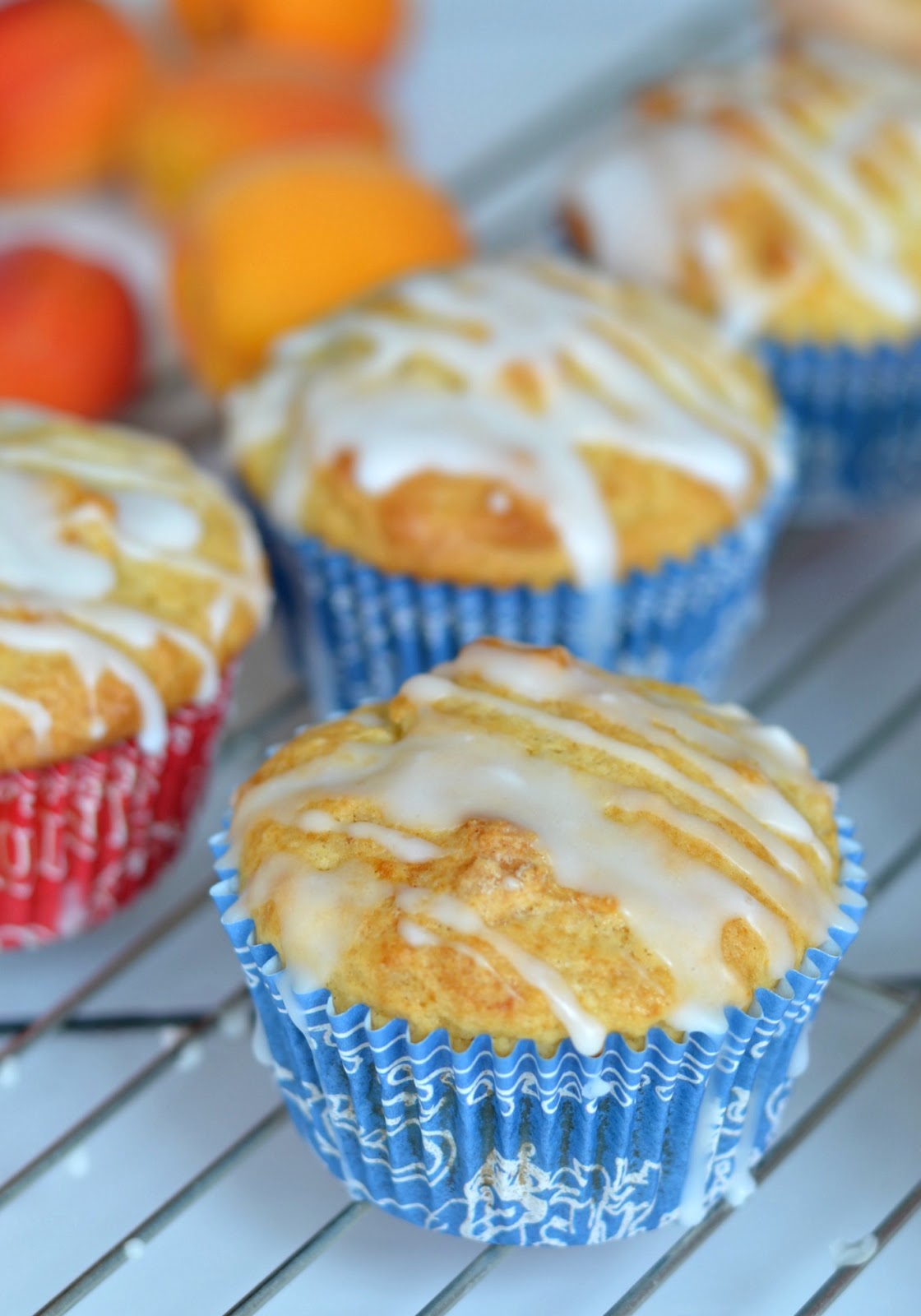 The Crazy Kitchen: Fresh Apricot Muffins
