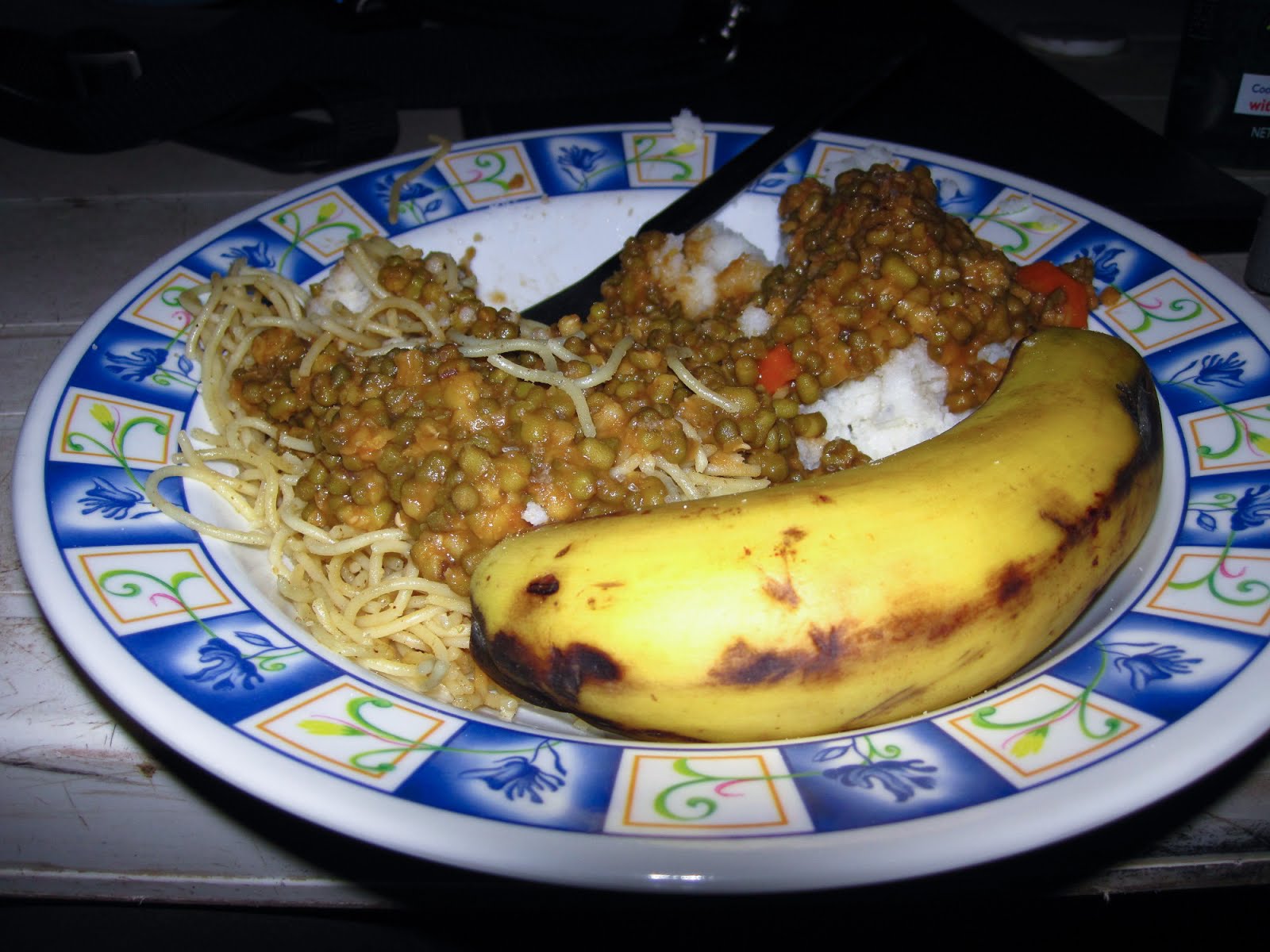 FEAST EVERYDAY : Tanzania Food Experiences by Emily