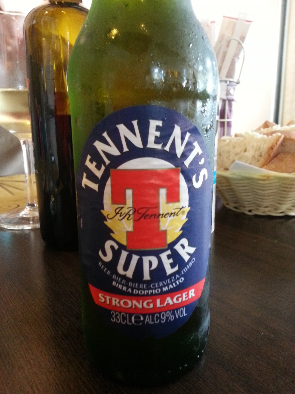 Типа "шотландский" крепкий лагер Tennent's Super - Пиво, вино, другие ...