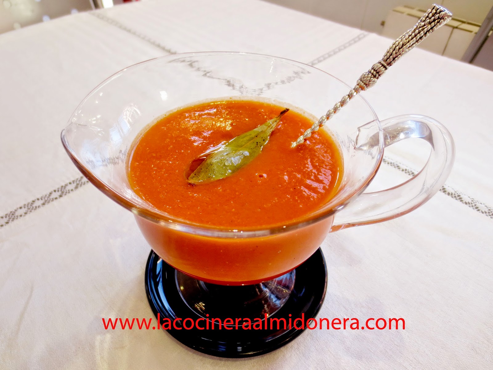 La cocinera almidonera: Salsa de tomate "pera"