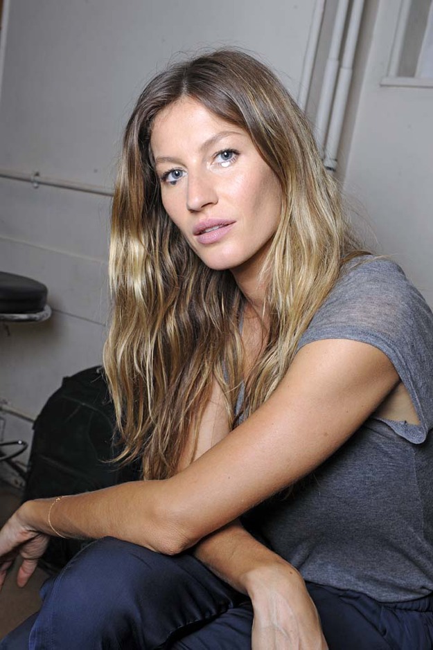 Gisele Bundchen (Givenchy S/S 2012) HQ +backstage - Models Inspiration