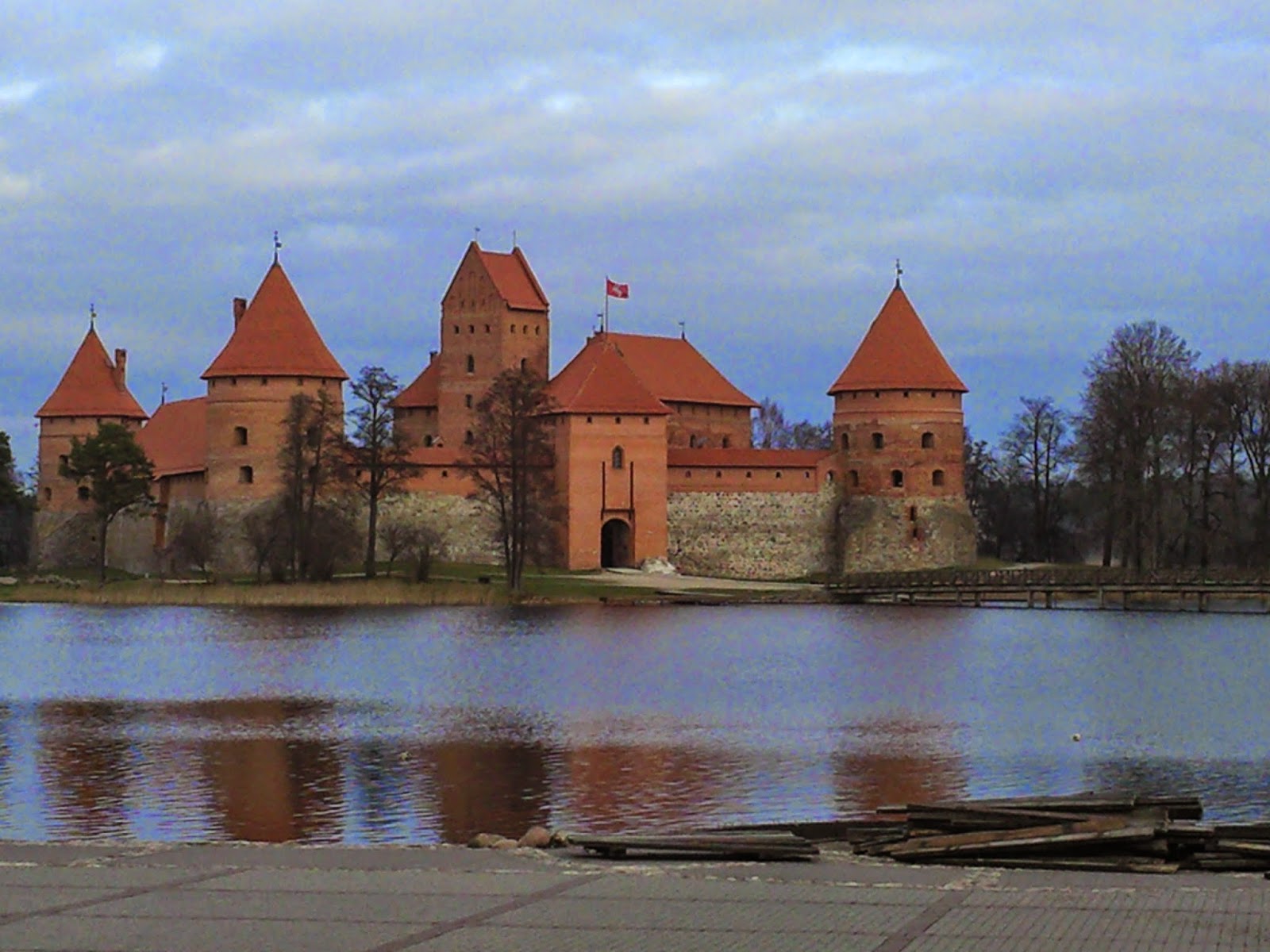 Mi pasion por los castillos y los viajes: EL CASTILLO DE TRAKAI ...