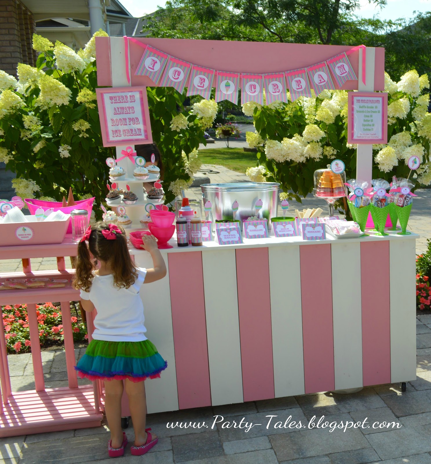 Party-Tales: The ICE CREAM PARLOR!