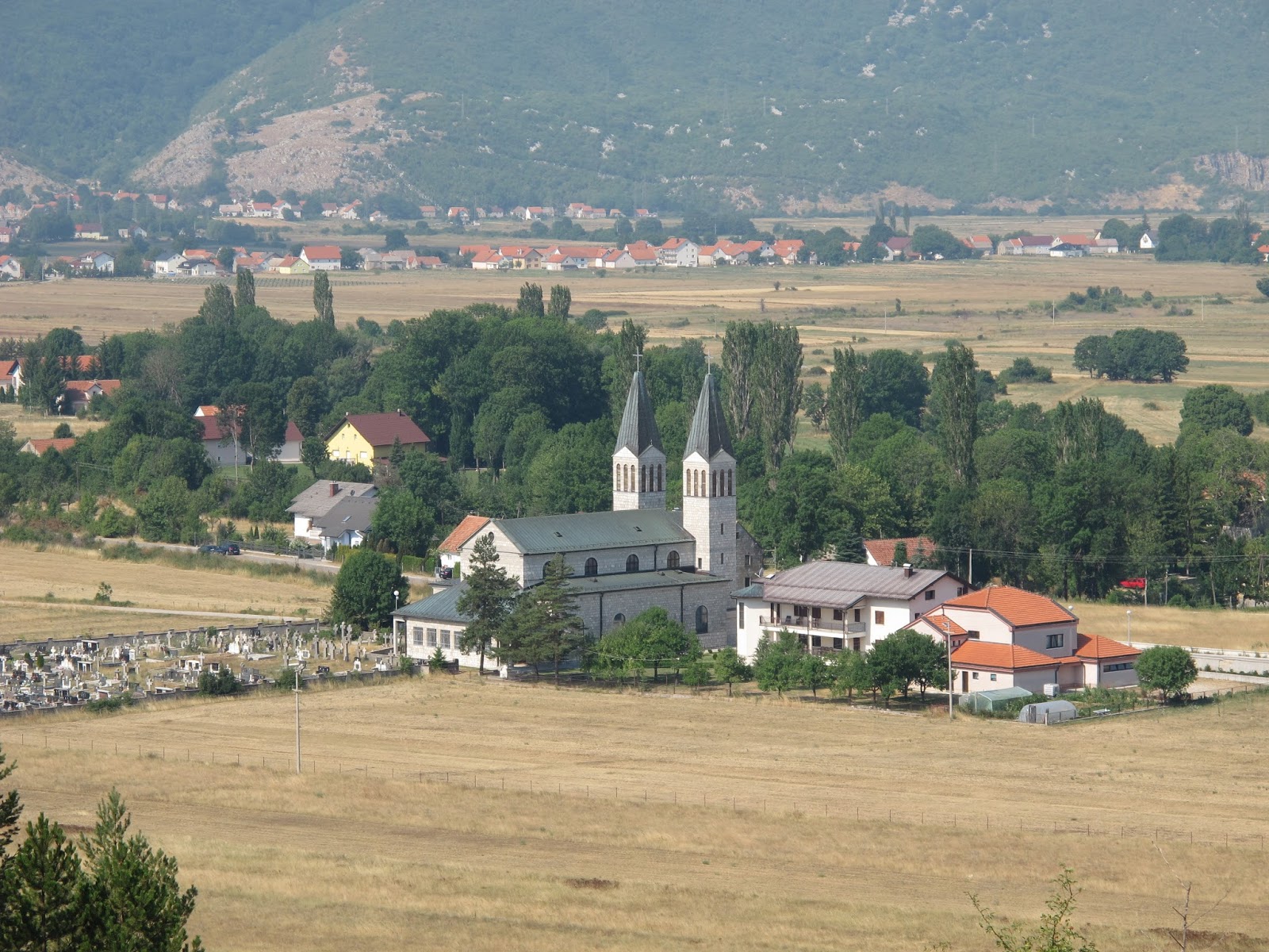 Novinarstvo!!!: Župa Podhum kod Livna - mjesto za život i duhovni rast