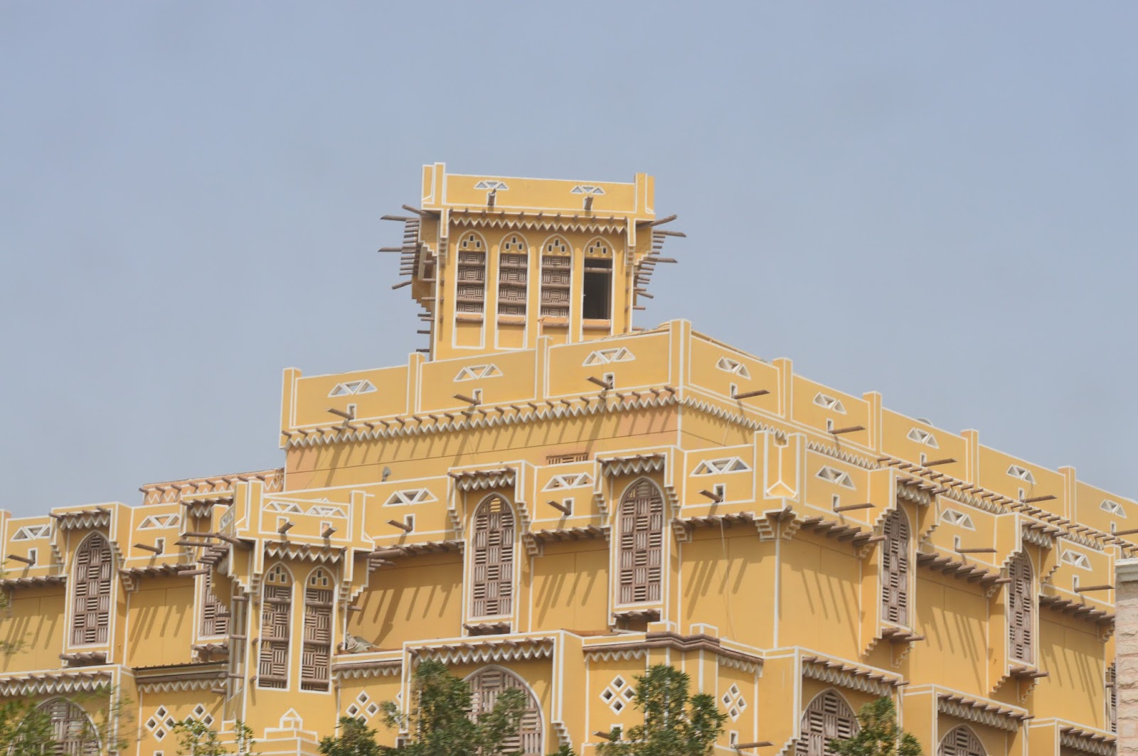 Memory ZiaSaf: Travelog : Kuwait Dihatiku (10) - Mewah, Orang Kuwait