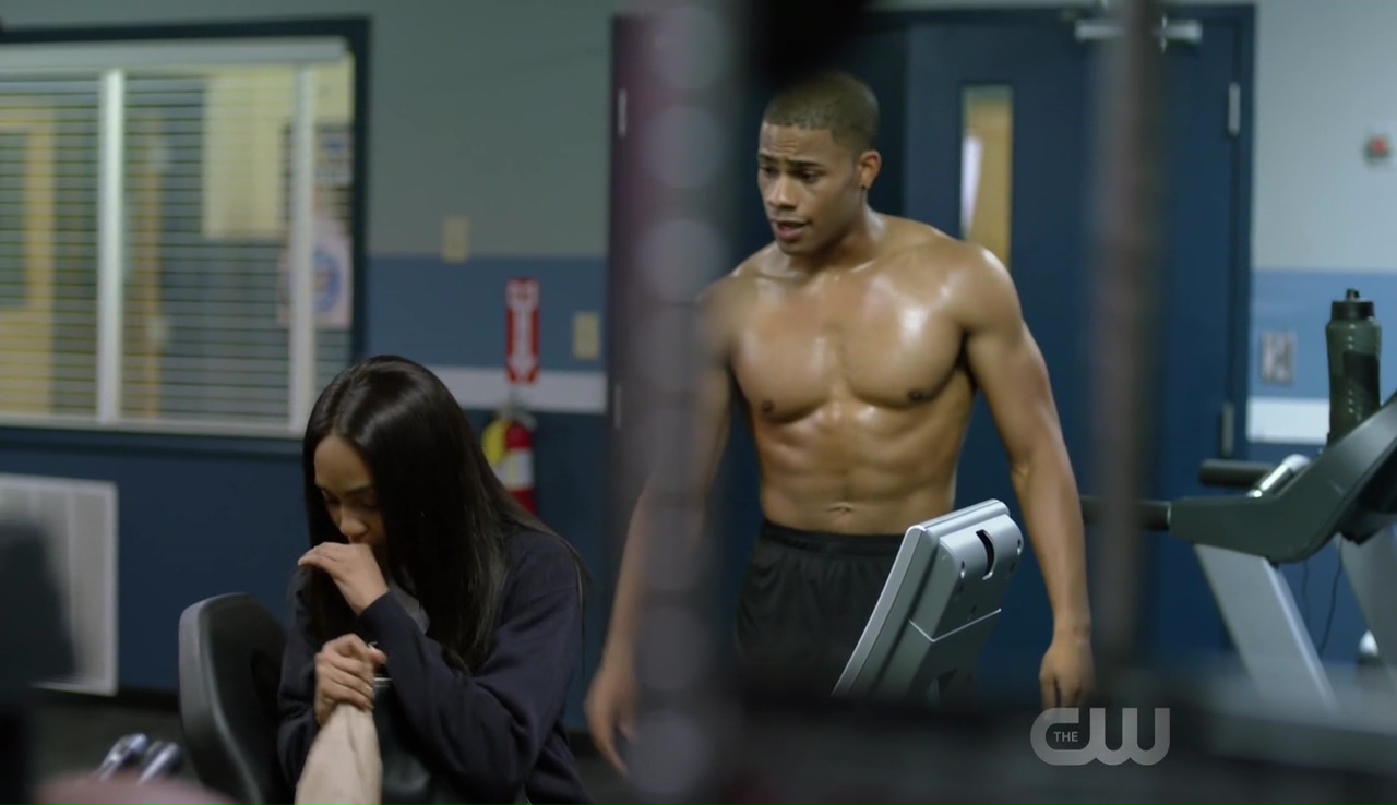 Alexis_Superfan's Shirtless Male Celebs: Jordan Calloway shirtless in ...