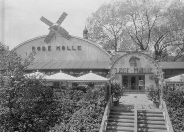 Gutted Arcades of the Past: Røde Mølle, Oslo