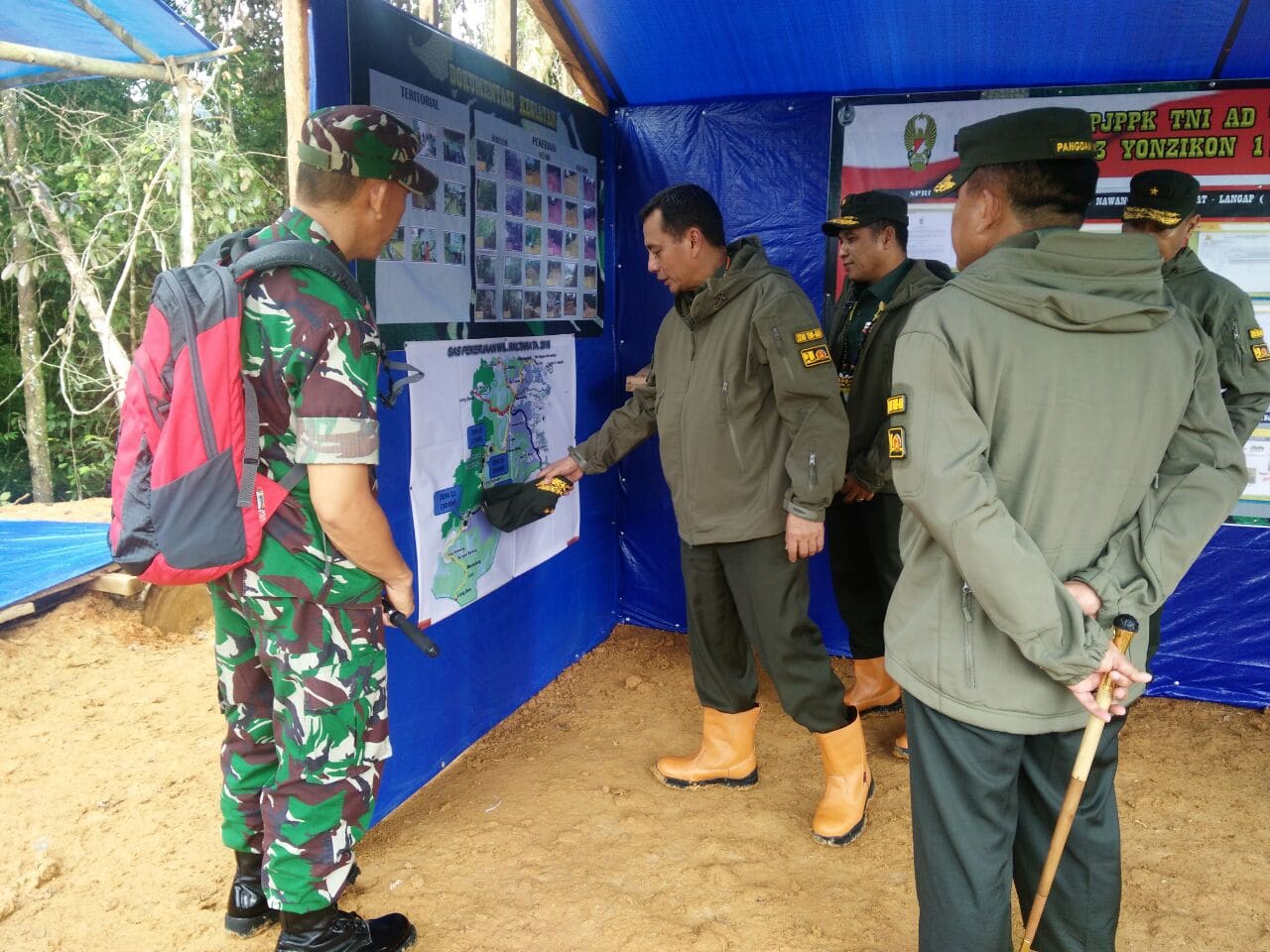 Wakasad TNI AD Tinjau Pembangunan Jalan di Perbatasan RI-Malaysia ...