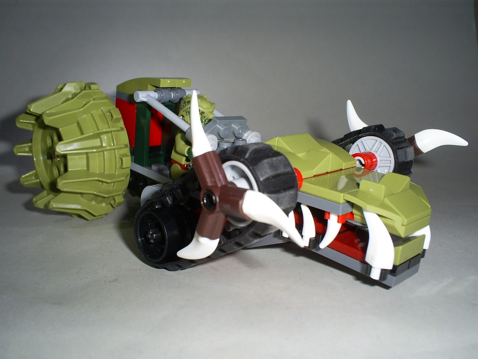 That Figures: REVIEW: Lego Legends of Chima Crawley's Claw Ripper
