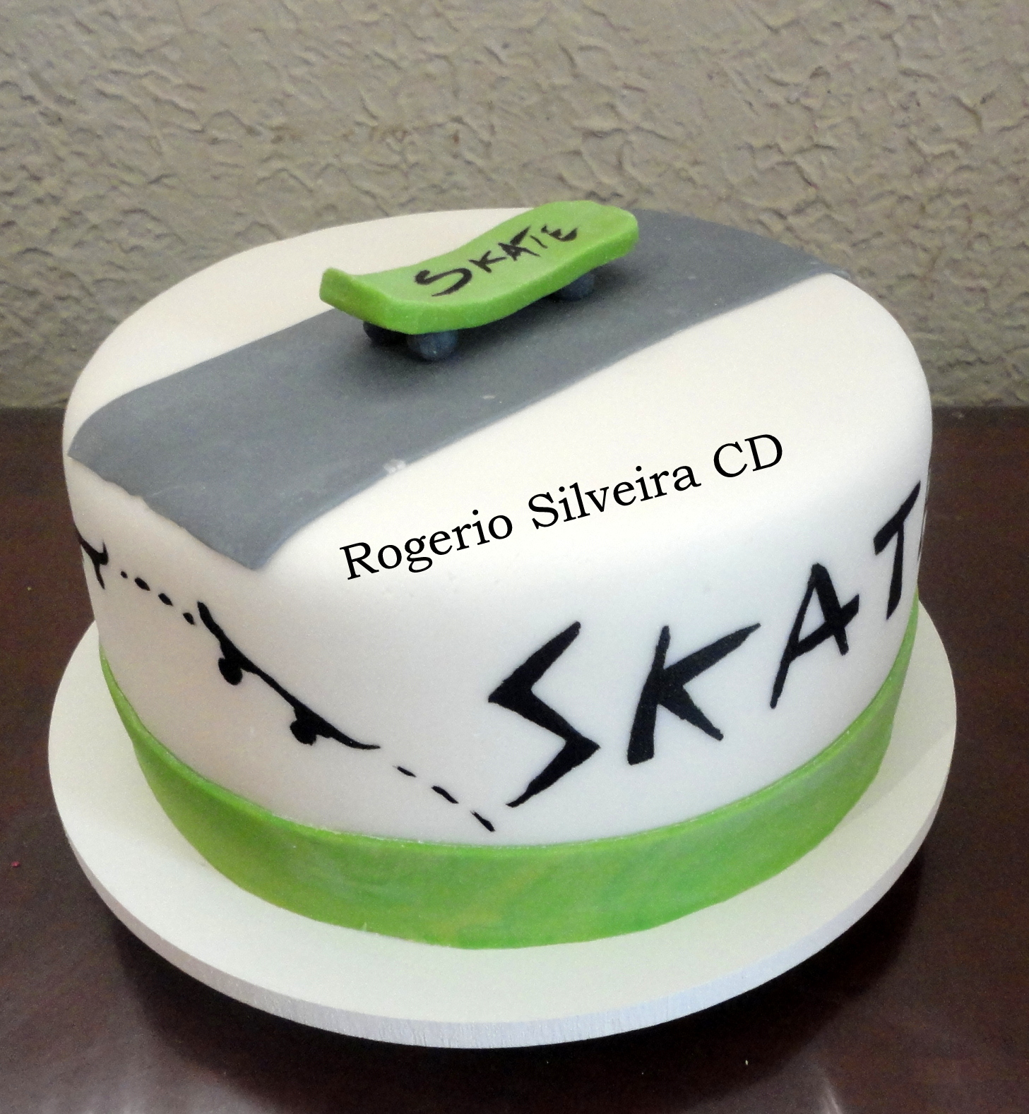 Rogerio Cake Designer: Bolo Skate