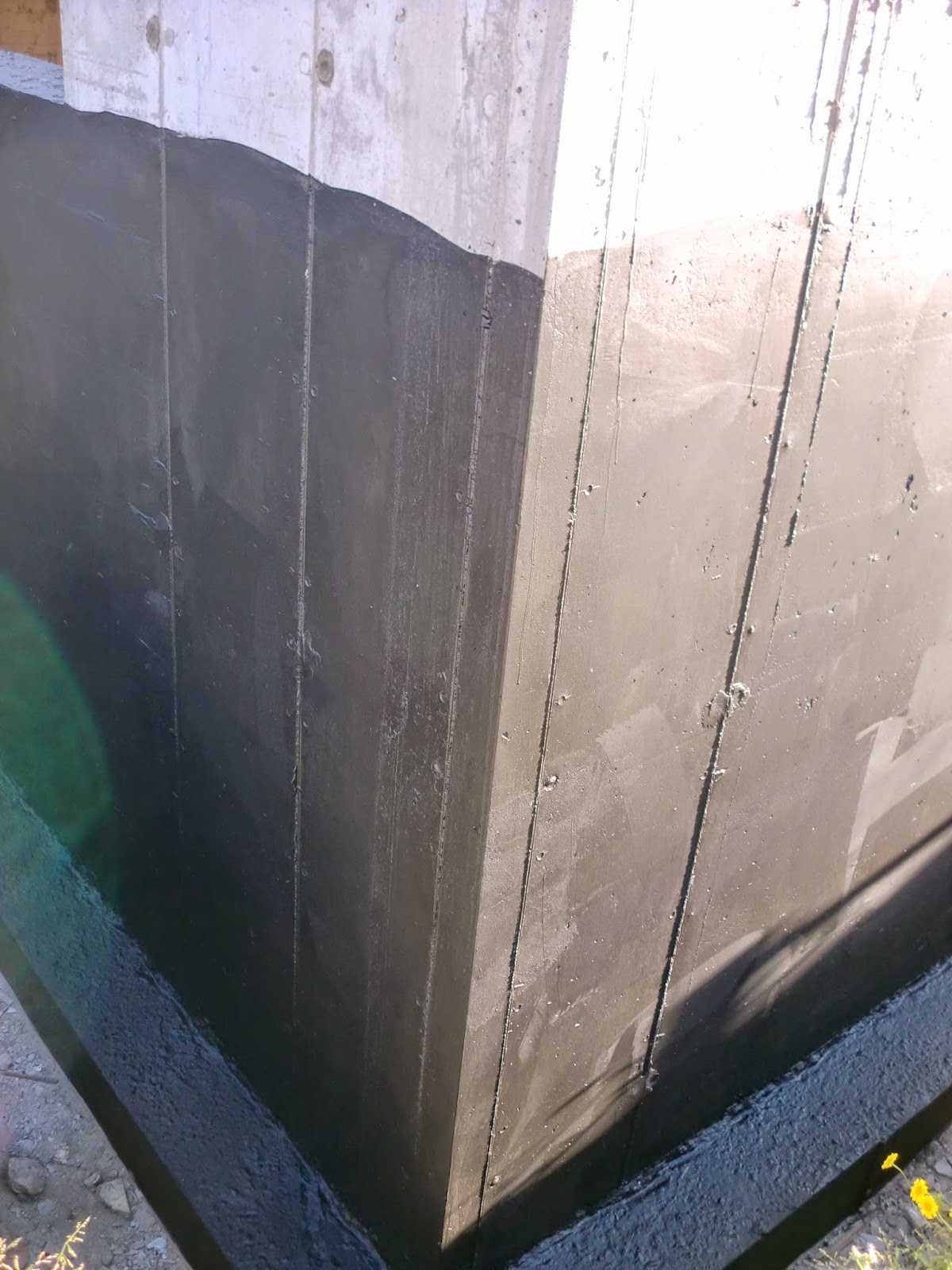 A CASA DOS FÉLIX: Impermeabilização das fundações e cave