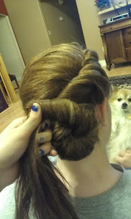 Interest of the Pin: The Elsa Bun Tutorial (Frozen!)