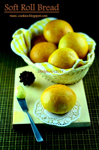 VIANI COOKIES: Soft Roll Bread