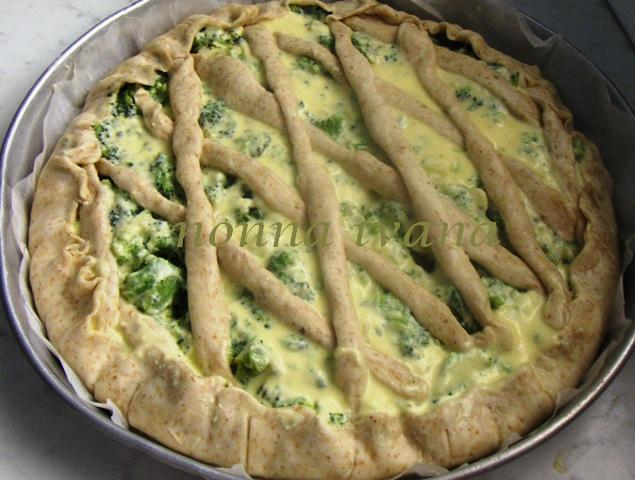 PIE con BROCCOLI, RICOTTA, PROVOLONE....una DOMENICA in famiglia!!!