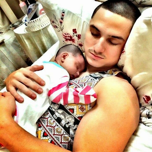 Cara BETUL Memegang Bayi - Panduan WAJIB yang First Time dapat Baby ...