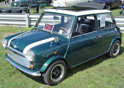 Mini Mini Cooper: 1977 Mini Cooper - Green Racing Edition