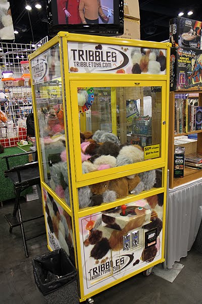 Vending Adventures: Tribble Claw Machine