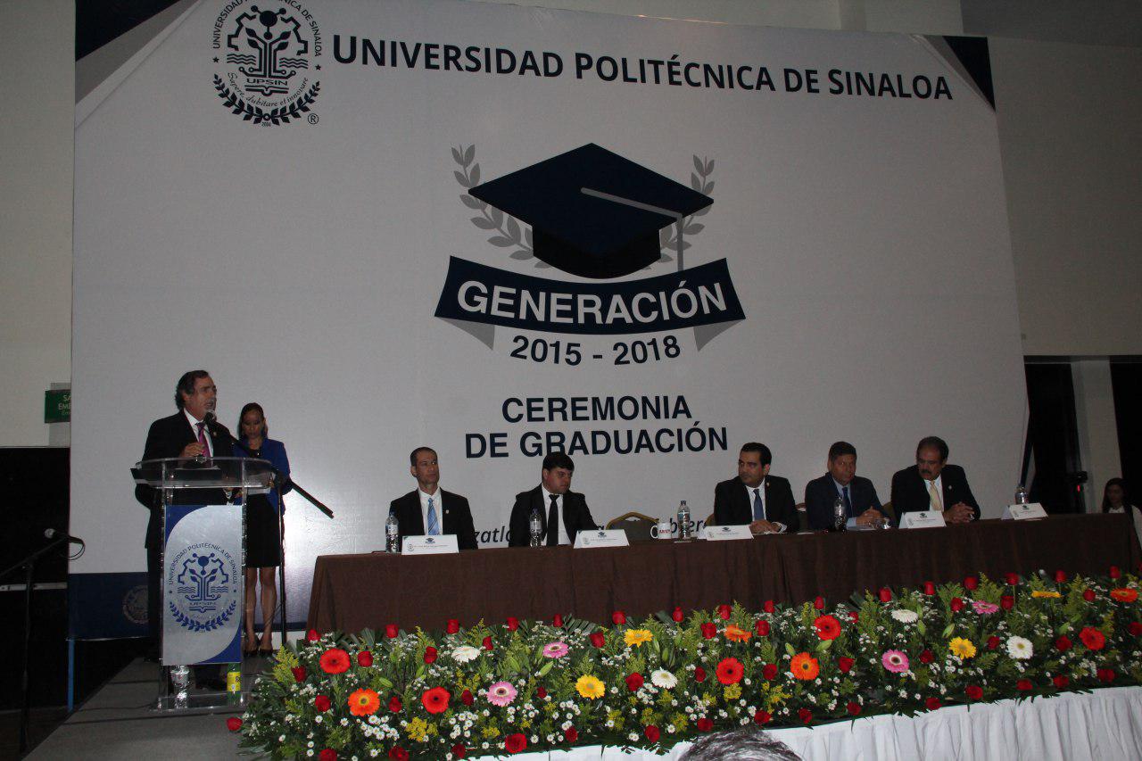 Se gradúan 609 estudiantes de la UPSIN | Entre Veredas