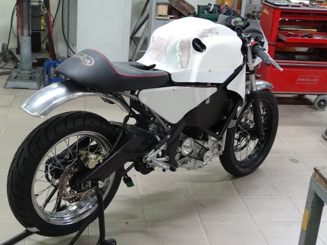 E-Racer - Cafe Racer Elettrica - RocketGarage - Cafe Racer Magazine